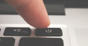 How to Remove Laptop Battery Safely | Electro Gadget Plus